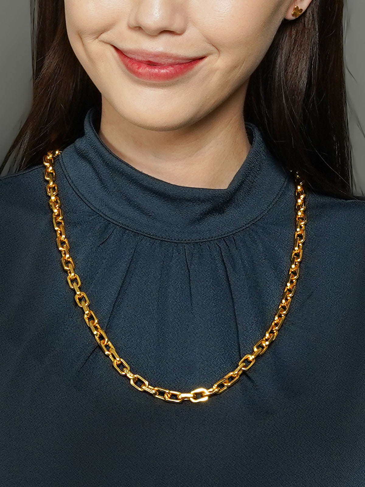 Gold necklace Collection