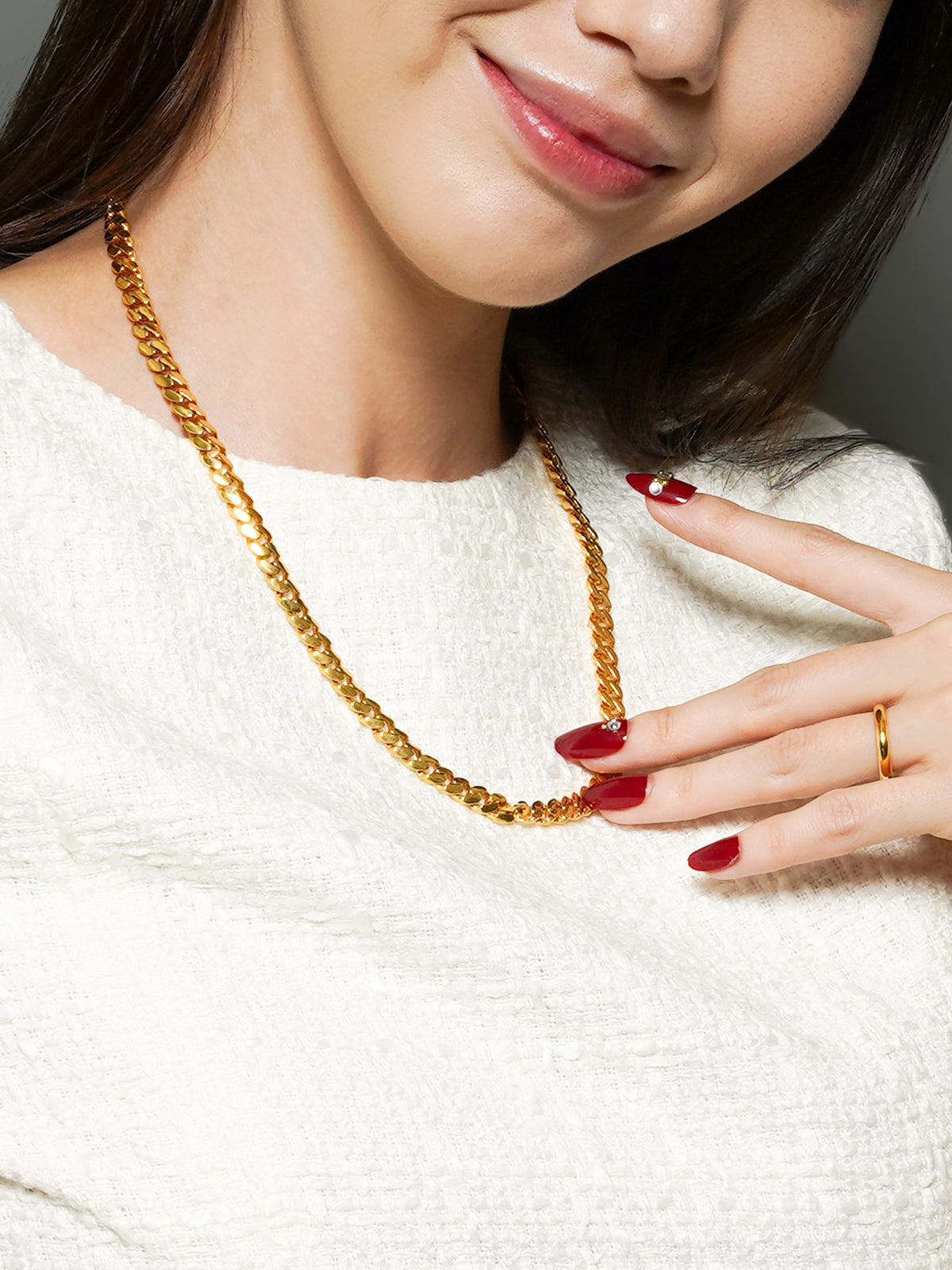 Gold necklace Collection