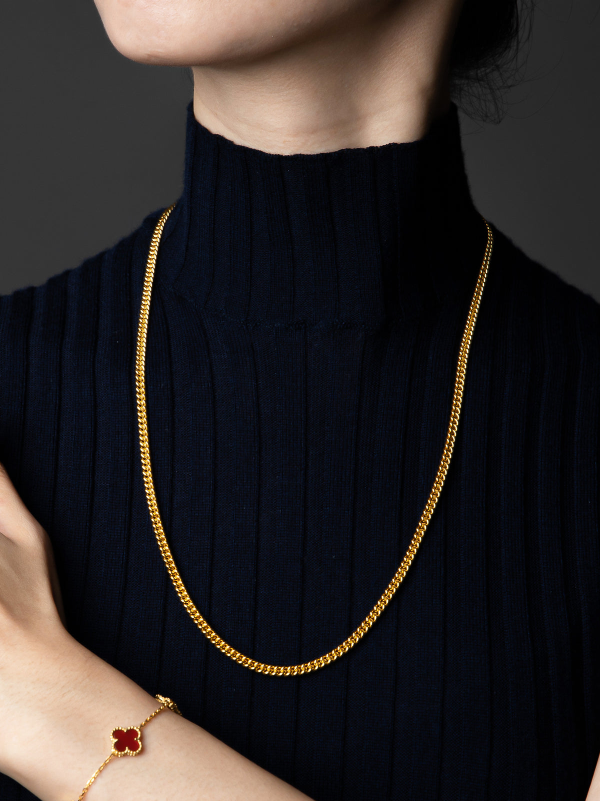 Gold necklace Collection